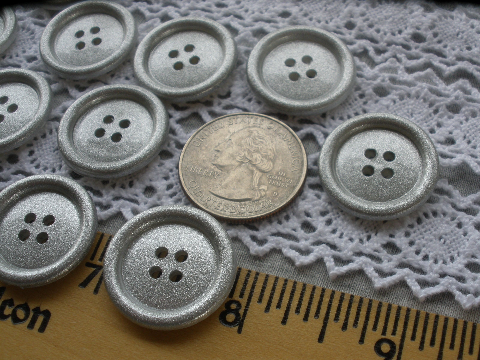 13 Silver Glitter Front Plastic Buttons 7/8 22MM 36L 4 | Etsy
