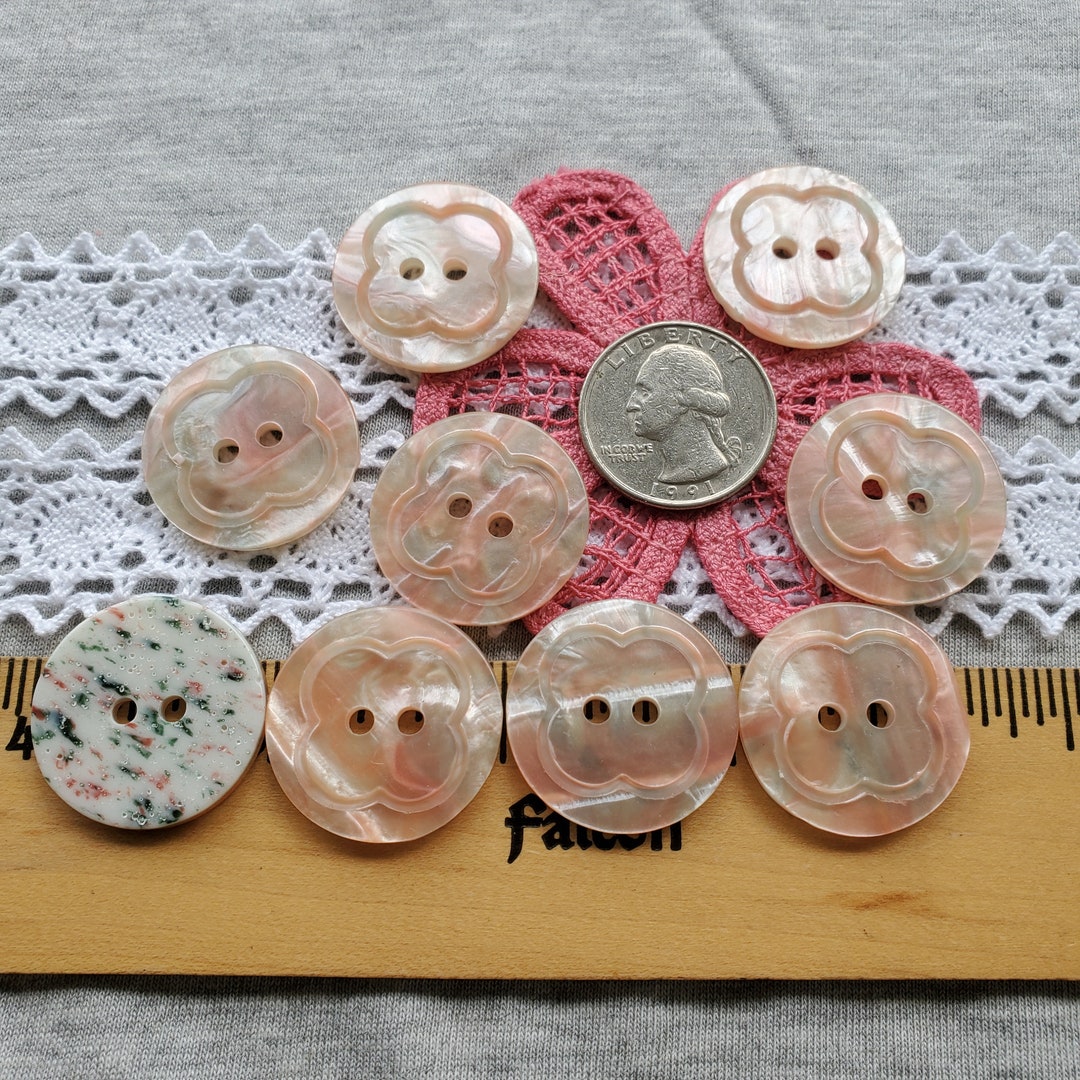 Carved Flower Pearlized Plastic Buttons 1 Inch (25MM 40L) Pink White ...