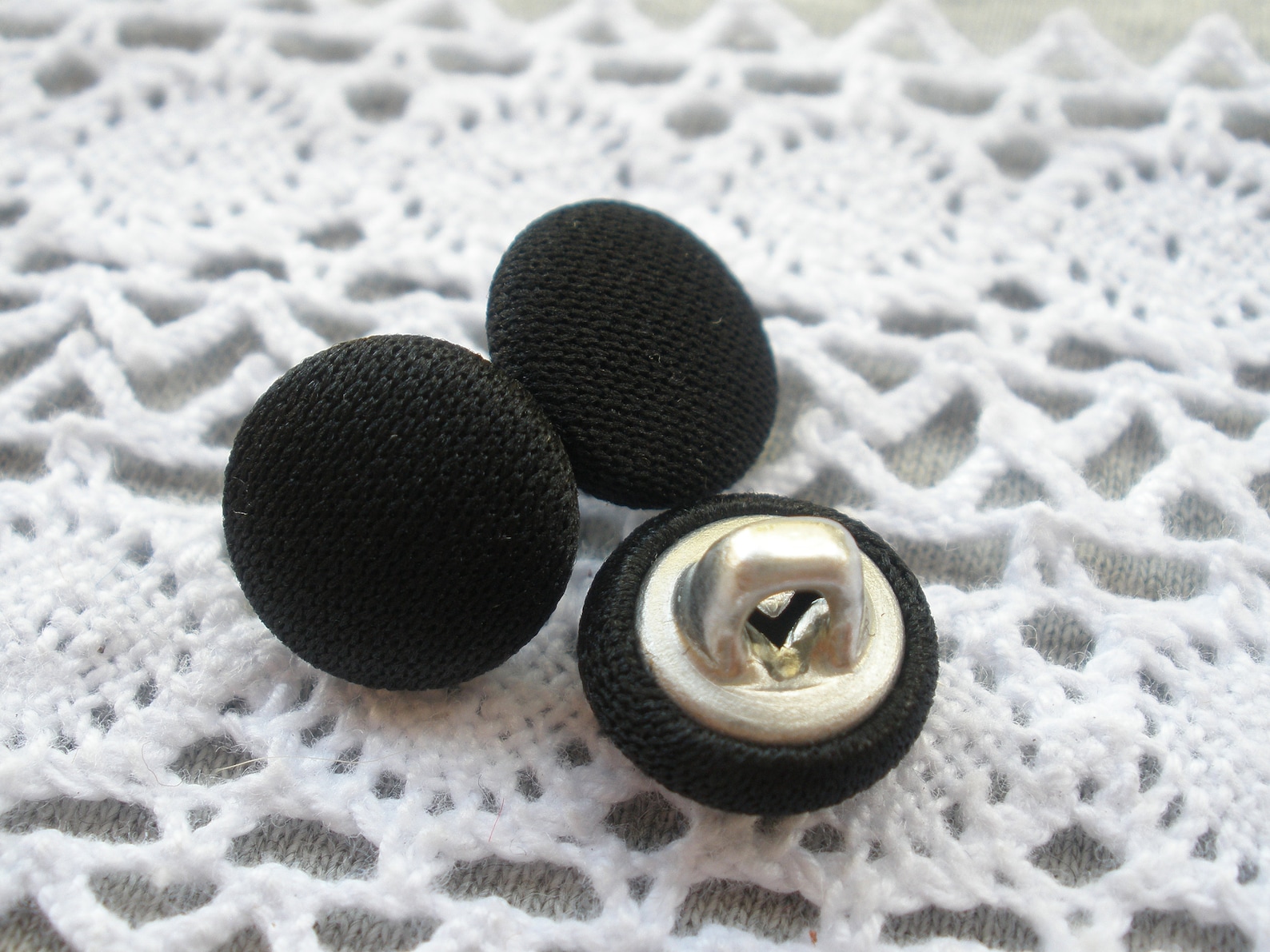 11MM Tuxedo Buttons Black Knit Fabric Cover Buttons 9 Each 7/16" Cloth ...