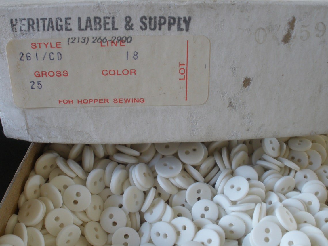 Matte Off-white Tiny 11mm Buttons 48 Plastic 7/16" (11MM 18L) Craft ...