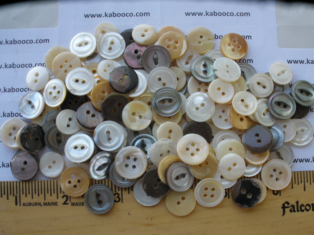 Vintage Real Shell Buttons Mixed Lots 3 Ounces 120pcs Carved Fisheye ...