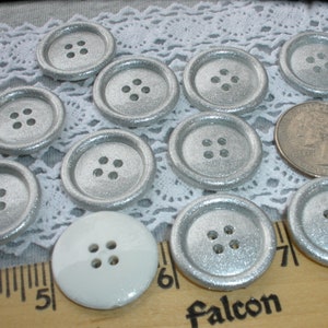 13 Silver Glitter Front Plastic Buttons 7/8 22MM 36L 4 - Etsy