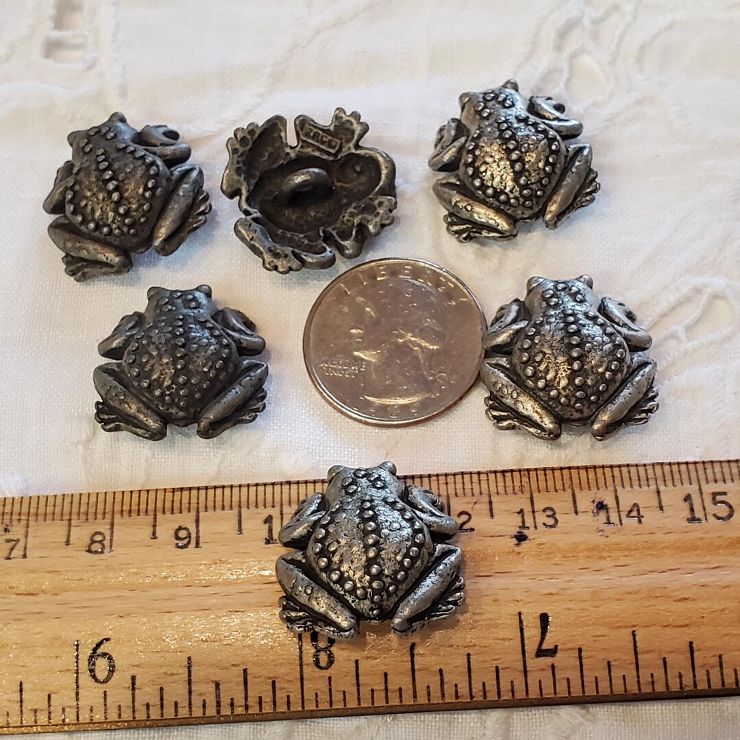 Amazing Metal Realistic Frog Buttons Shank 22MM 7/8" Antique Pewter or ...