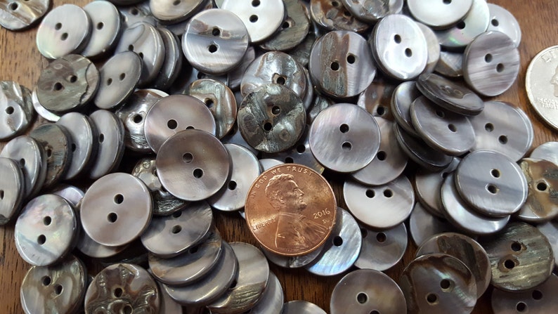 Thick Gray Smoke MOP Shell Buttons 15mm 5/8 buttons Real | Etsy