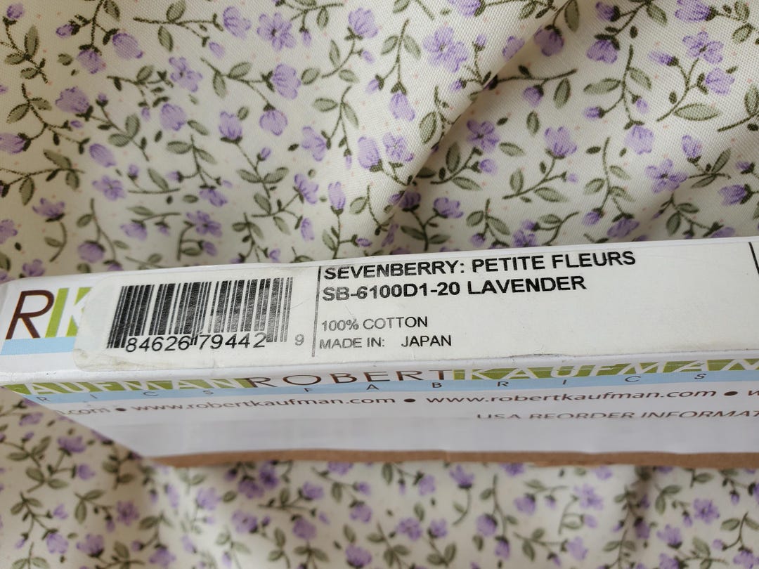 Cream Calico Quilt Fabric Lavender & Sage Flowers 1/2 Yard Increments ...
