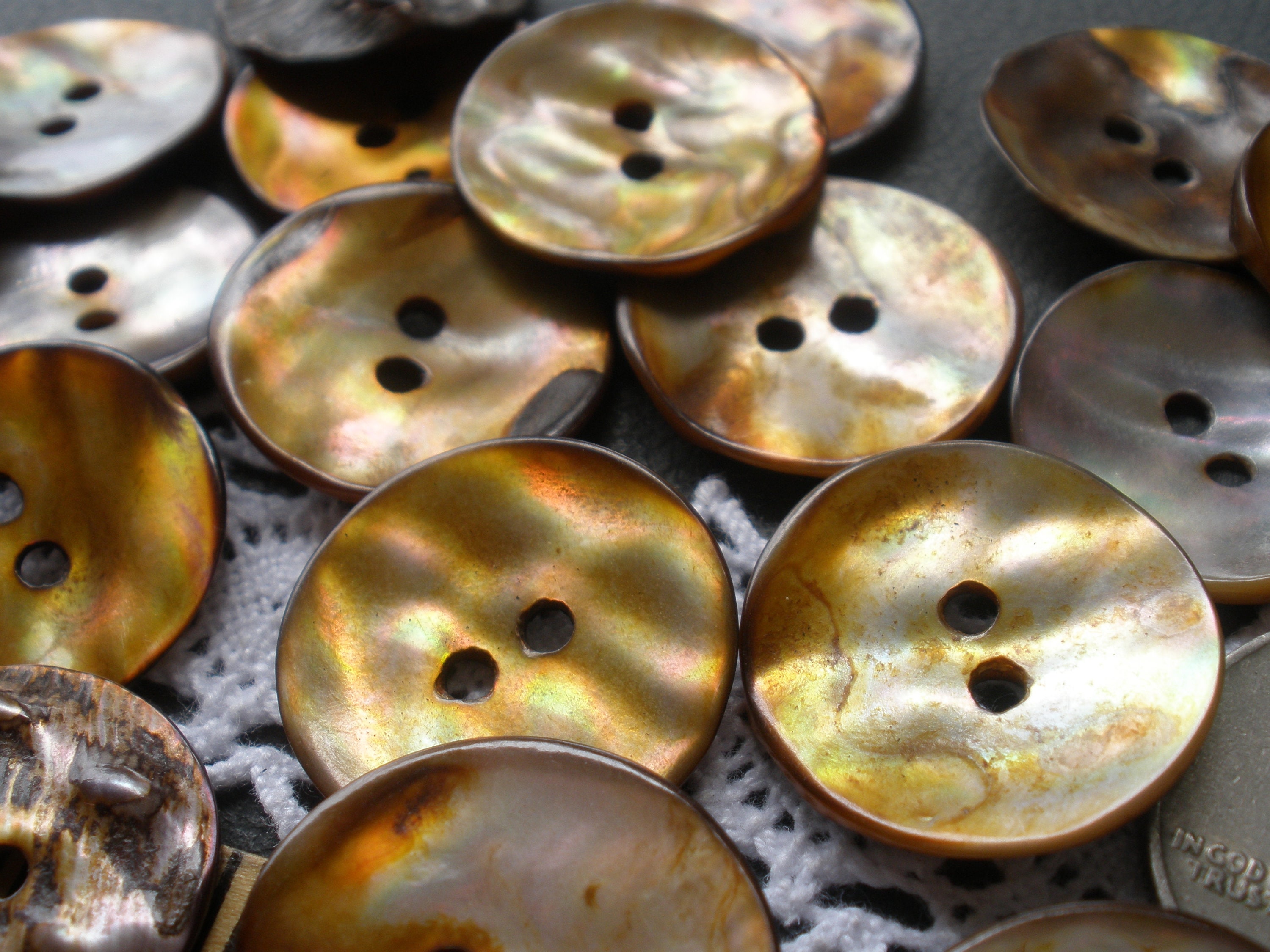 Gold Tone Dyed MOP Shell Buttons 22MM 36L 7/8" Pearl 2 Hole Sew on 6 ...