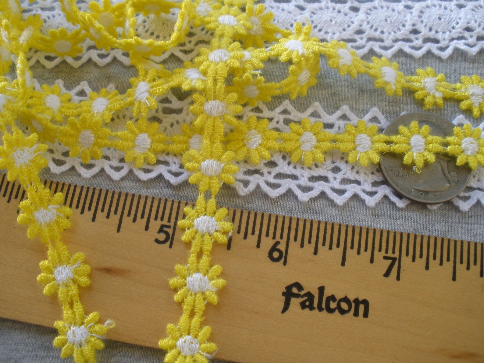 Yellow Daisy Chain White Center Tiny Flowers Applique Lace | Etsy