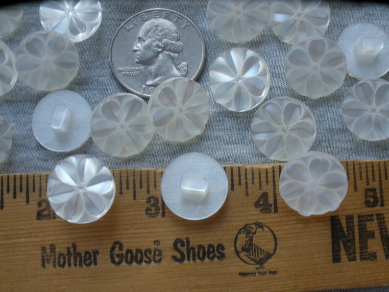 Pearly carved flower shank buttons 24L 5/8 15MM plastic | Etsy
