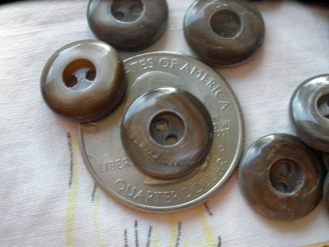 Carved Brown & Gray Smoke MOP Shell Buttons 12.5mm 1/2 | Etsy