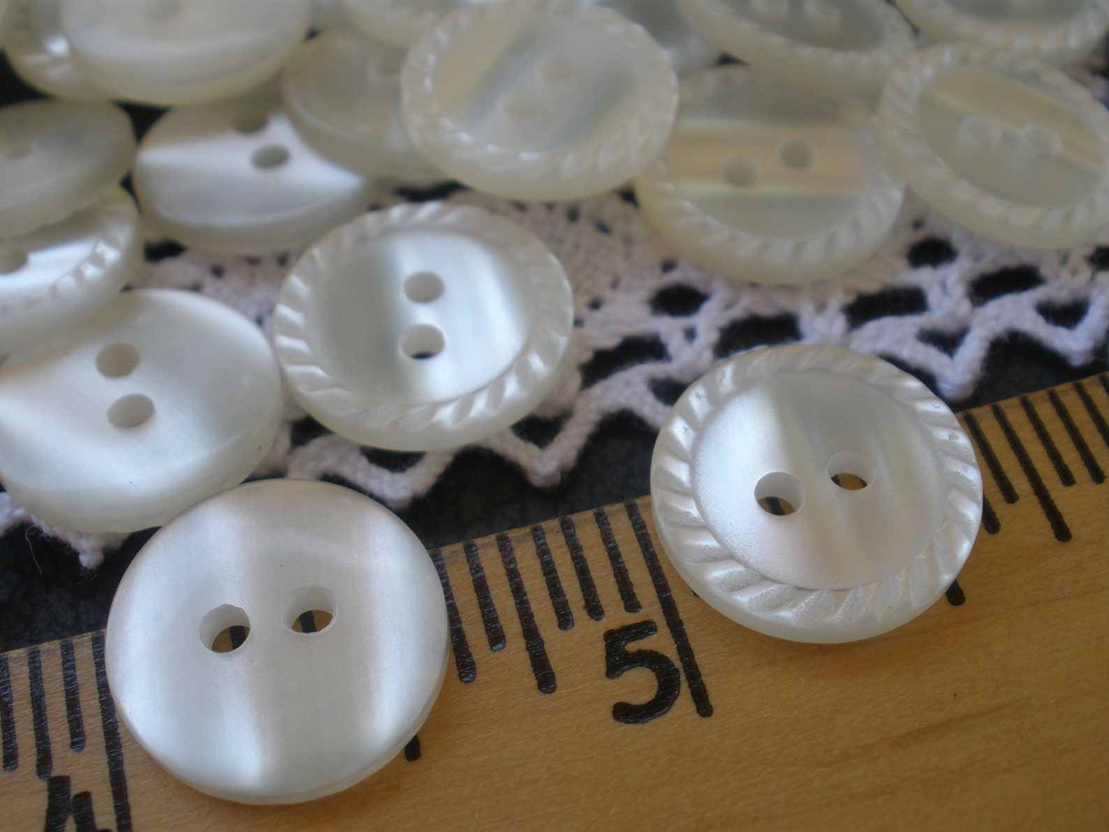 15MM Classic Pearlized White Plastic Buttons Textured Carved - Etsy