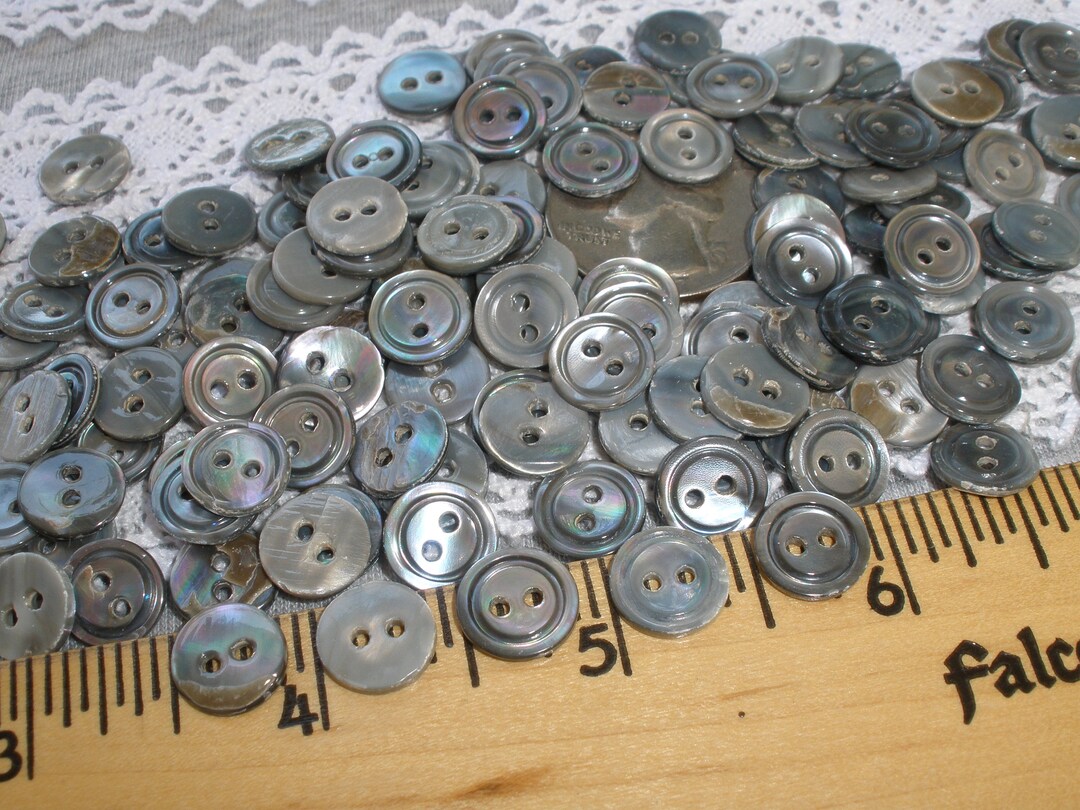 1979 Vintage Gray Smoke Carved MOP Shirt Buttons Size 16L 10MM 3/8" 2 ...