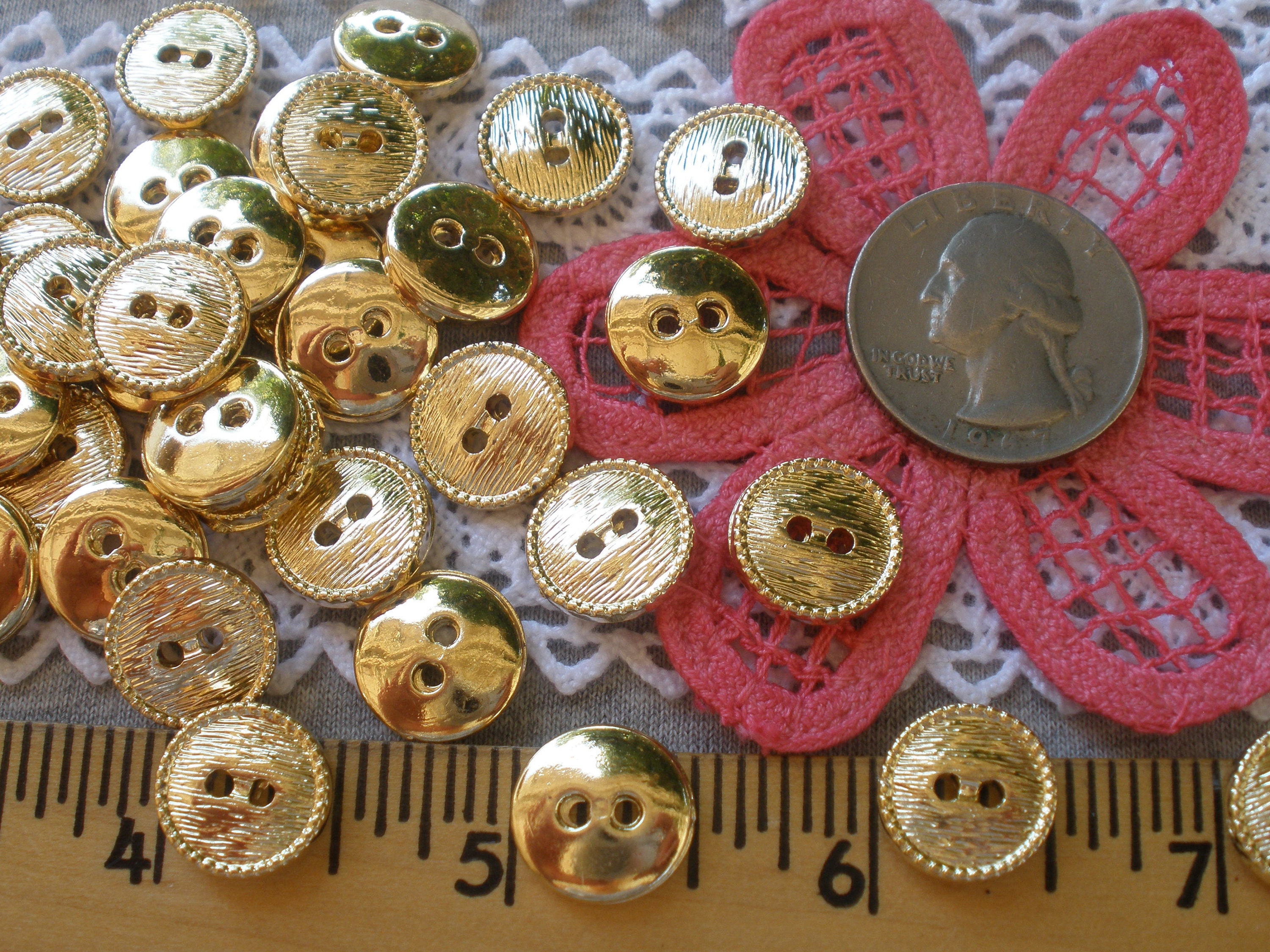 13MM Shiny Gold Textured Buttons Metallic Plastic 2 Hole Sew on 20L 1/2 ...