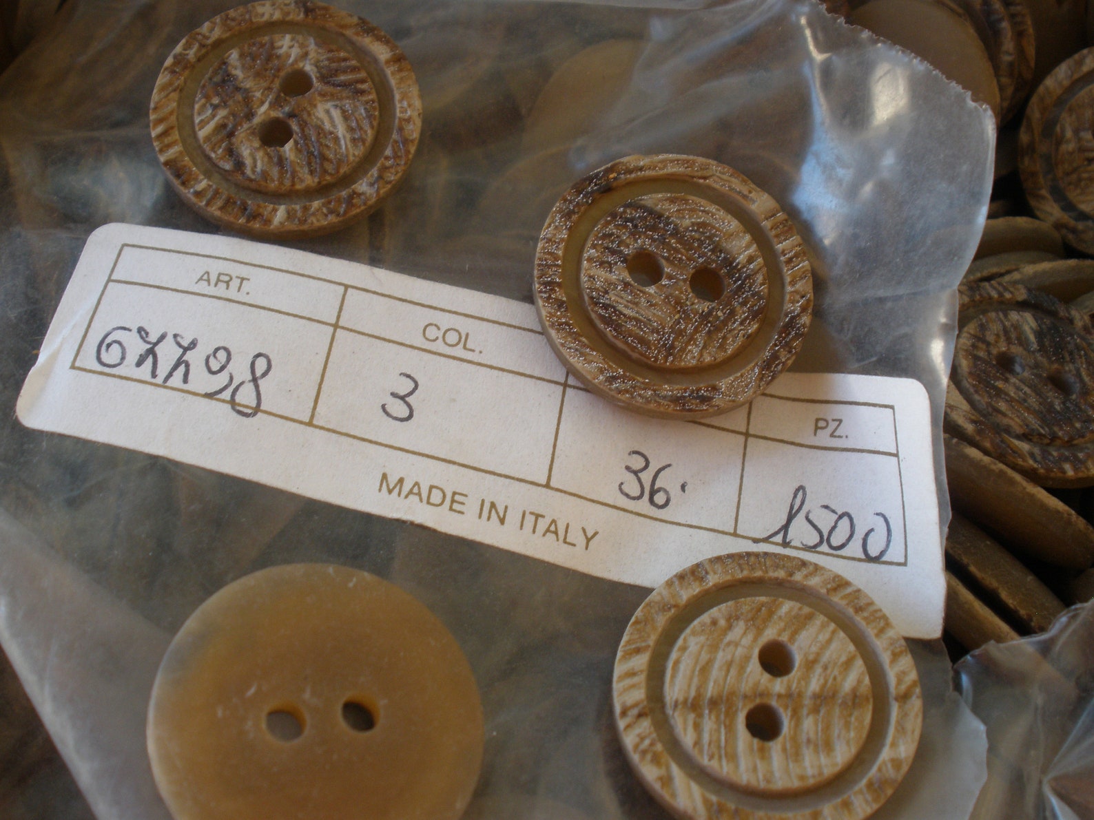 23MM Carved Textured Plastic Buttons Faux Wood Look 2 Hole Scrapbook ...