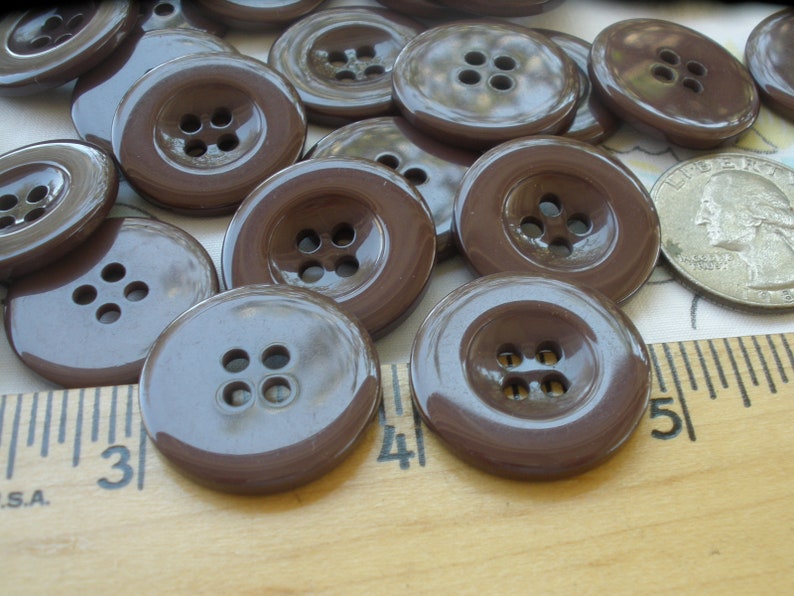 23MM Chocolate Brown Buttons 4-hole sew on 7/8 size 36L | Etsy