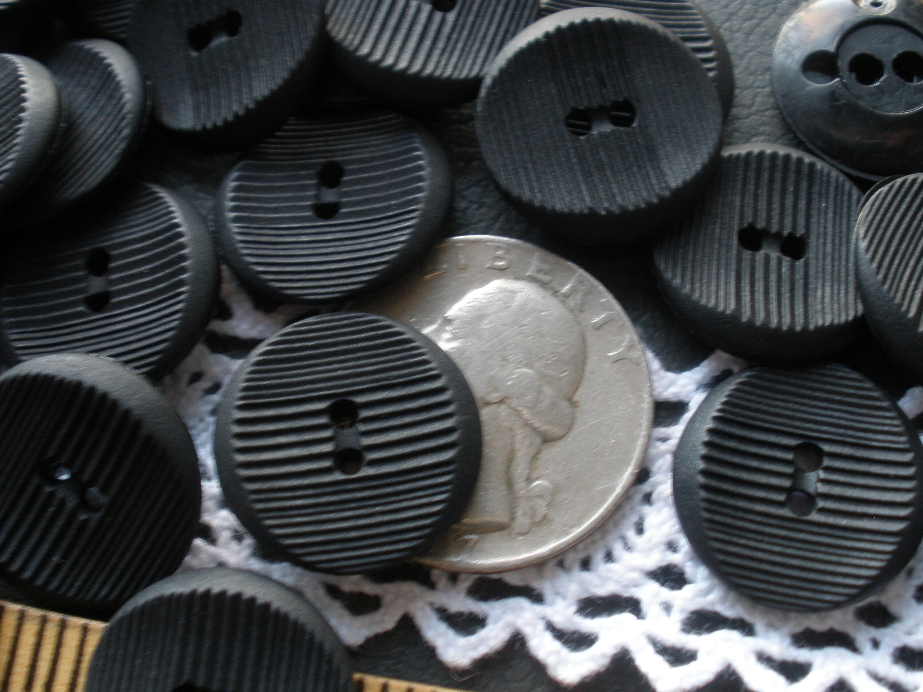 17MM Textured Matte Black Plastic Buttons 36 Each Vintage 28L 11/16" 2 ...