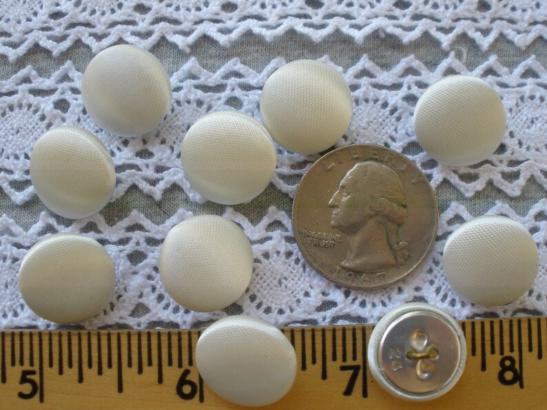 Ivory satin fabric cover buttons 15MM 5/8 bridal bustle | Etsy