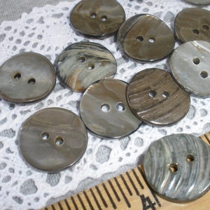 Gorgeous Silver Gray Brown Mussel Shell Buttons 17MM 28L 11/16" Pearl ...