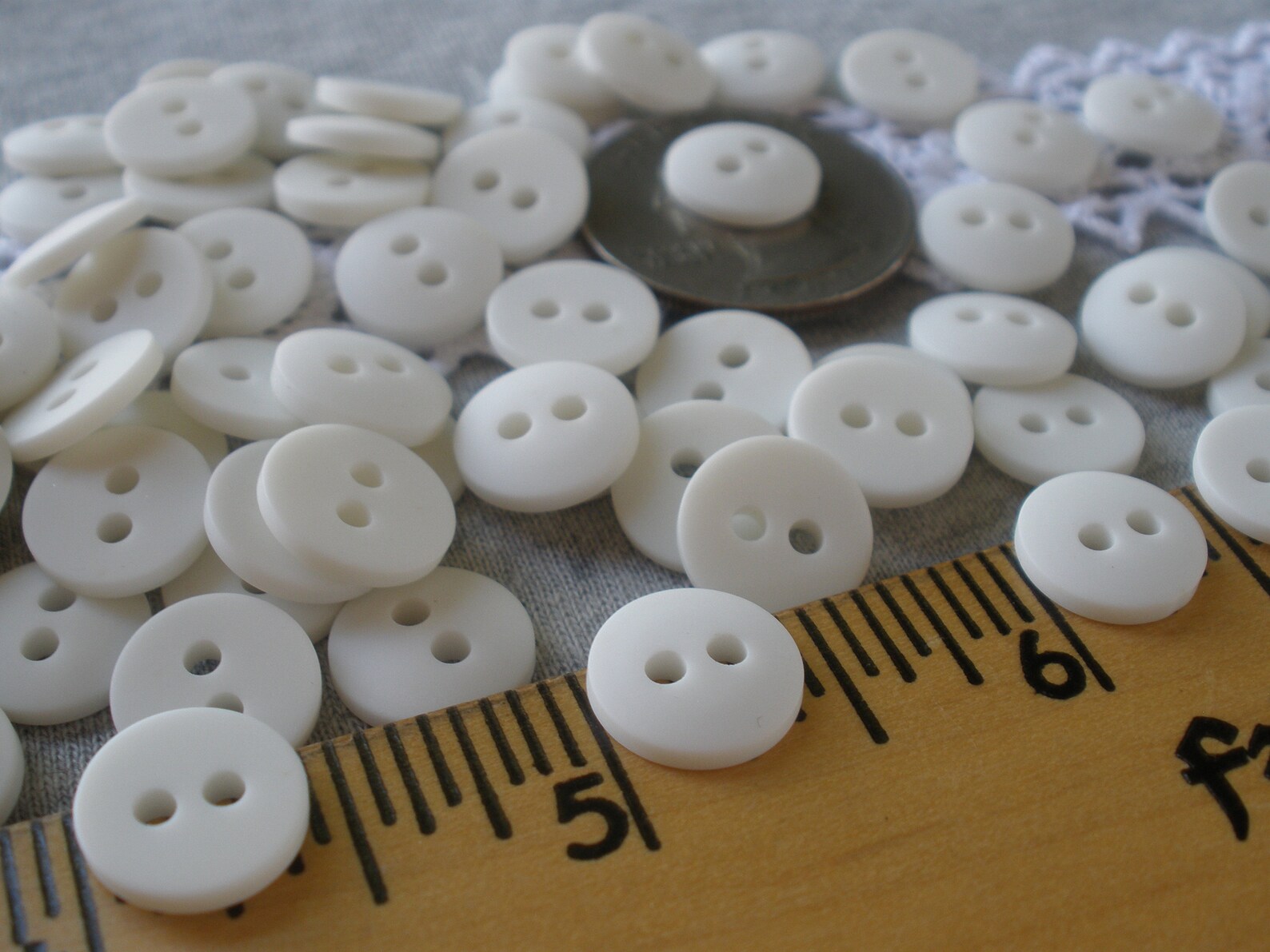 Matte Off-white Tiny 11mm Buttons 48 Plastic 7/16" (11MM 18L) Craft ...