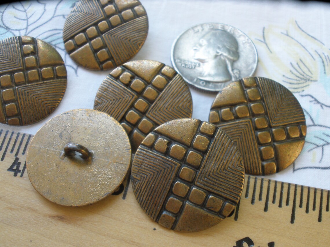 Geometric Buttons Antique Brass Color Art Deco Pattern Metal Shank 40L ...