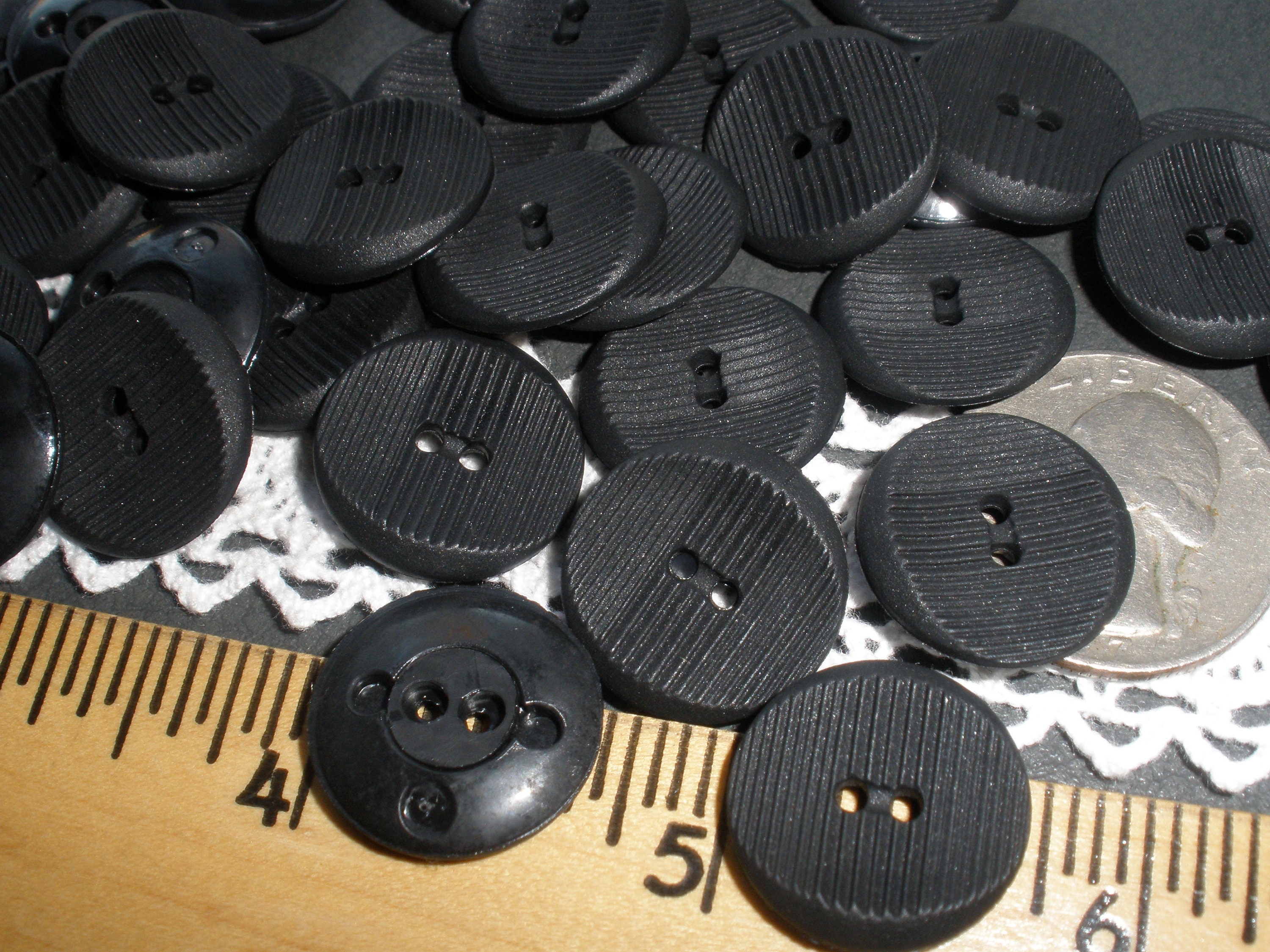 17MM Textured Matte Black Plastic Buttons 36 Each Vintage 28L 11/16" 2 ...