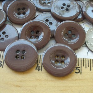 23MM Chocolate Brown Buttons 4-hole Sew on 7/8" Size 36L Plastic Knit ...
