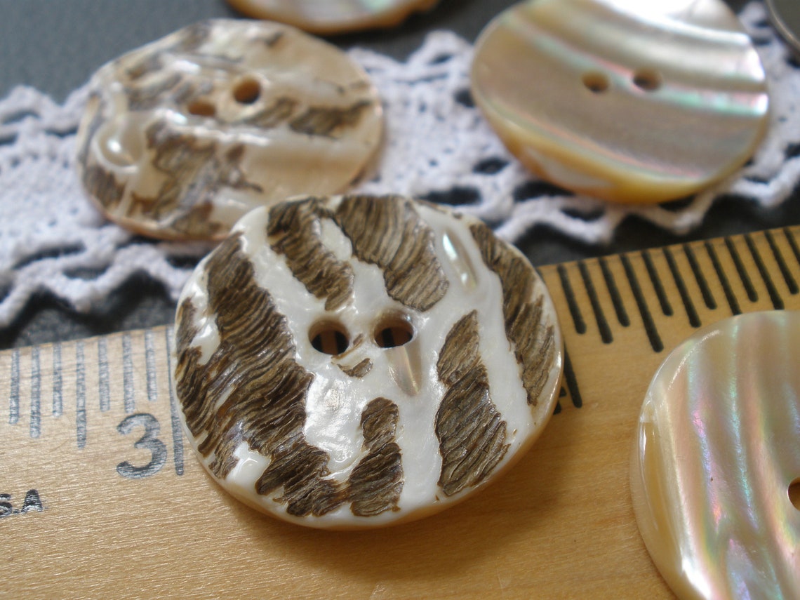 25MM Champagne Lustre Real Shell Buttons 1 Inch 40L MOP | Etsy