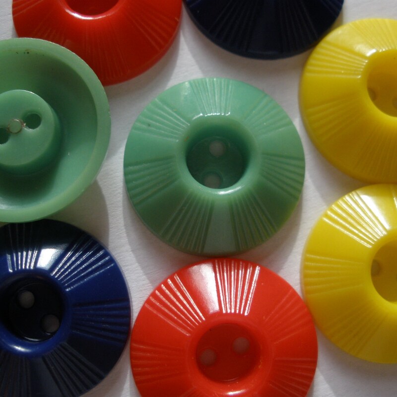 Plastic Buttons - Etsy