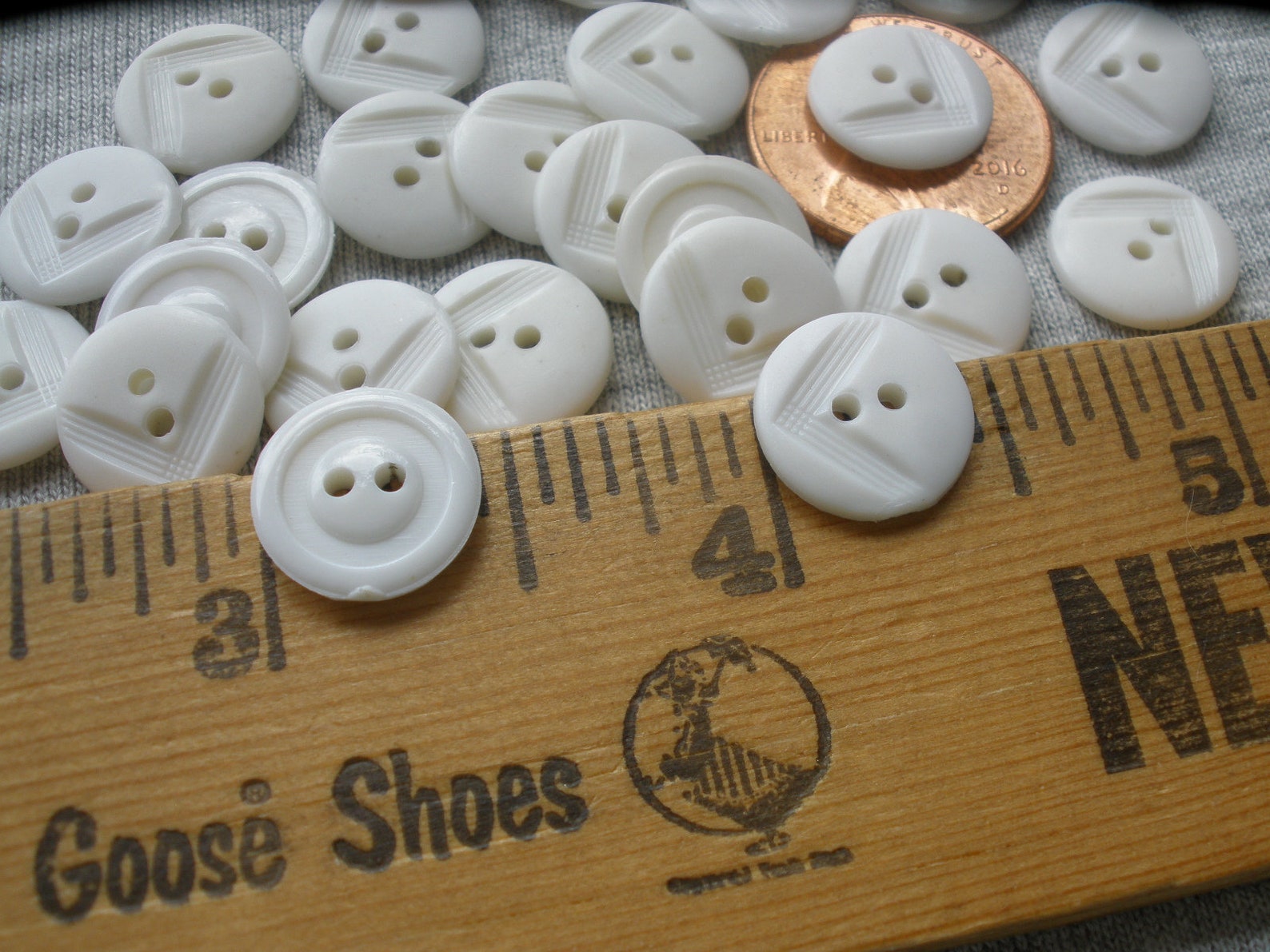 Cool Vintage Textured White Chevron Buttons 18L 7/16 - Etsy