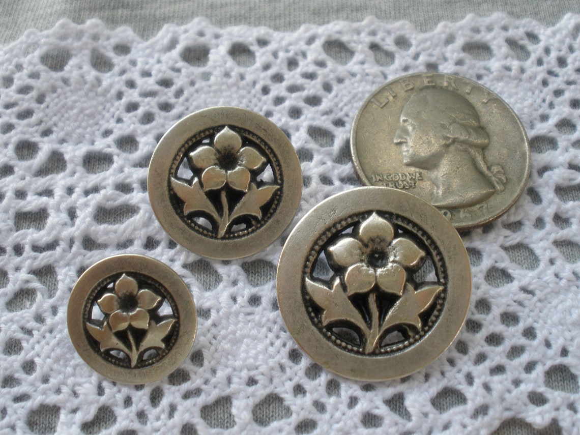 Gorgeous Flower Metal Shank Buttons Antique Silver Sizes | Etsy