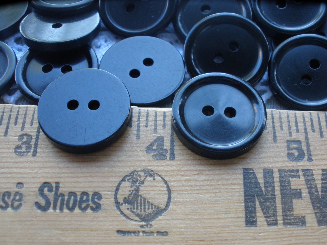 Basic Black Buttons 36 Plastic 11/16 17.5MM 28L 2-hole | Etsy