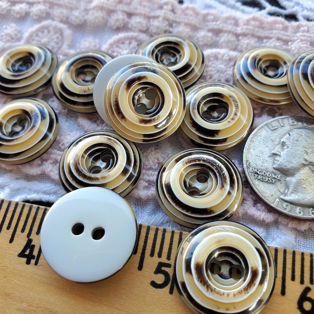 Vintage Rhodoid Buttons Laminates Brown & Apple Juice Shades 17.5MM 2 ...