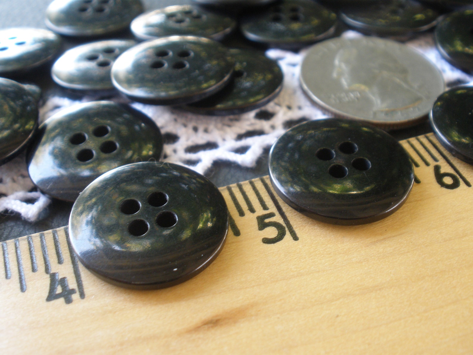 19MM Basic Round 4 Hole Black Buttons 3/4 Tapered to - Etsy