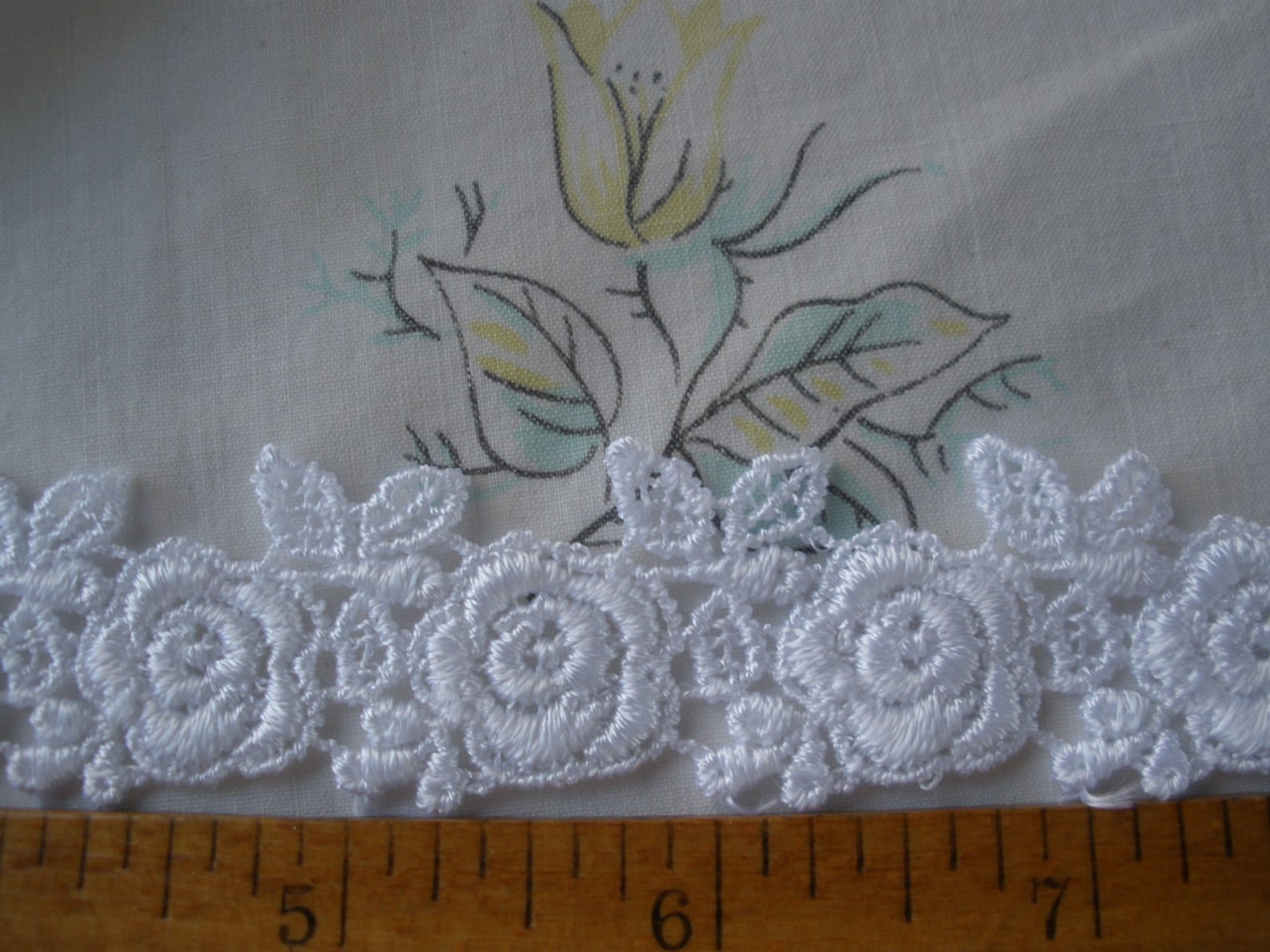 White Venise Rose Chain Applique Trim 1" Wide Lace Leaves Scrapbook ...