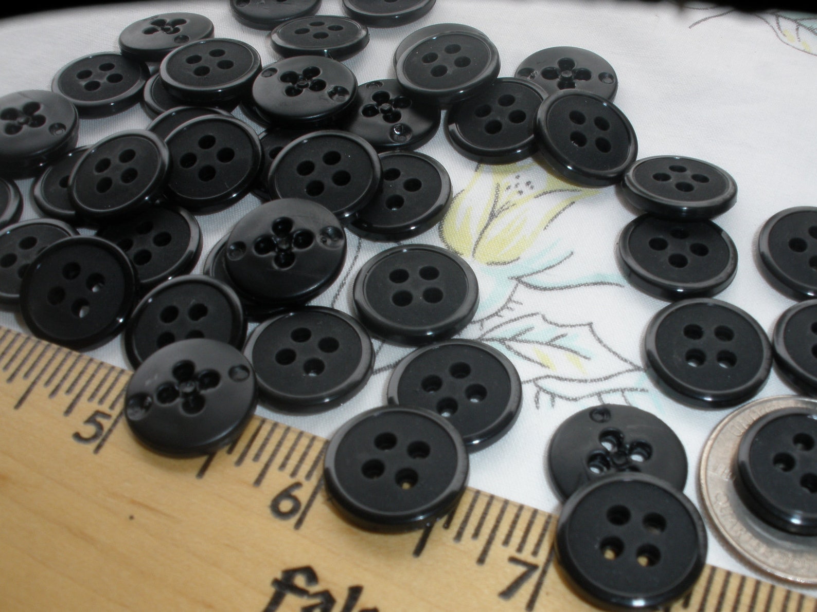 15MM Textured Black Buttons 48 Plastic 23L 24L Rounded Matte Face Shiny ...