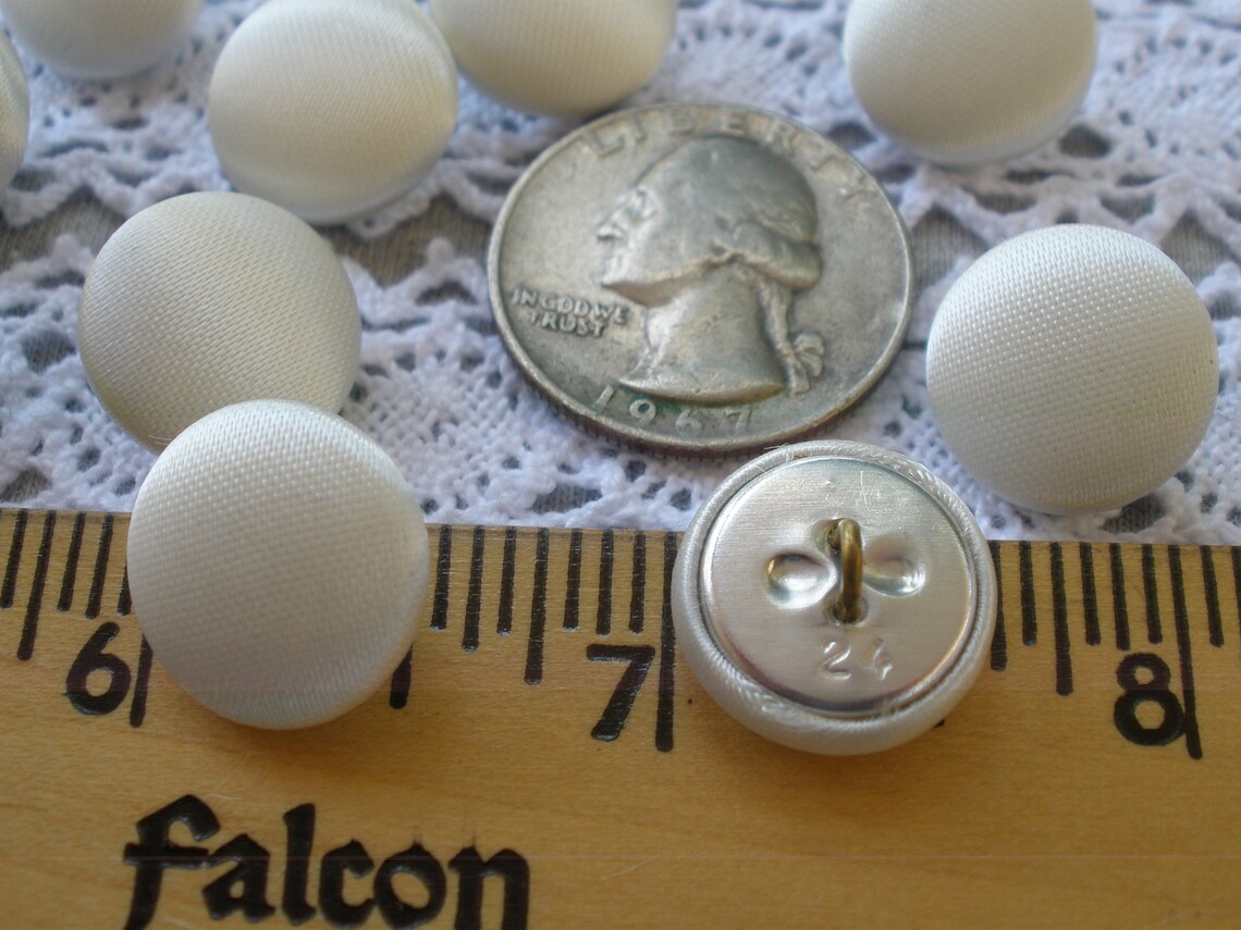 Ivory satin fabric cover buttons 15MM 5/8 bridal bustle | Etsy