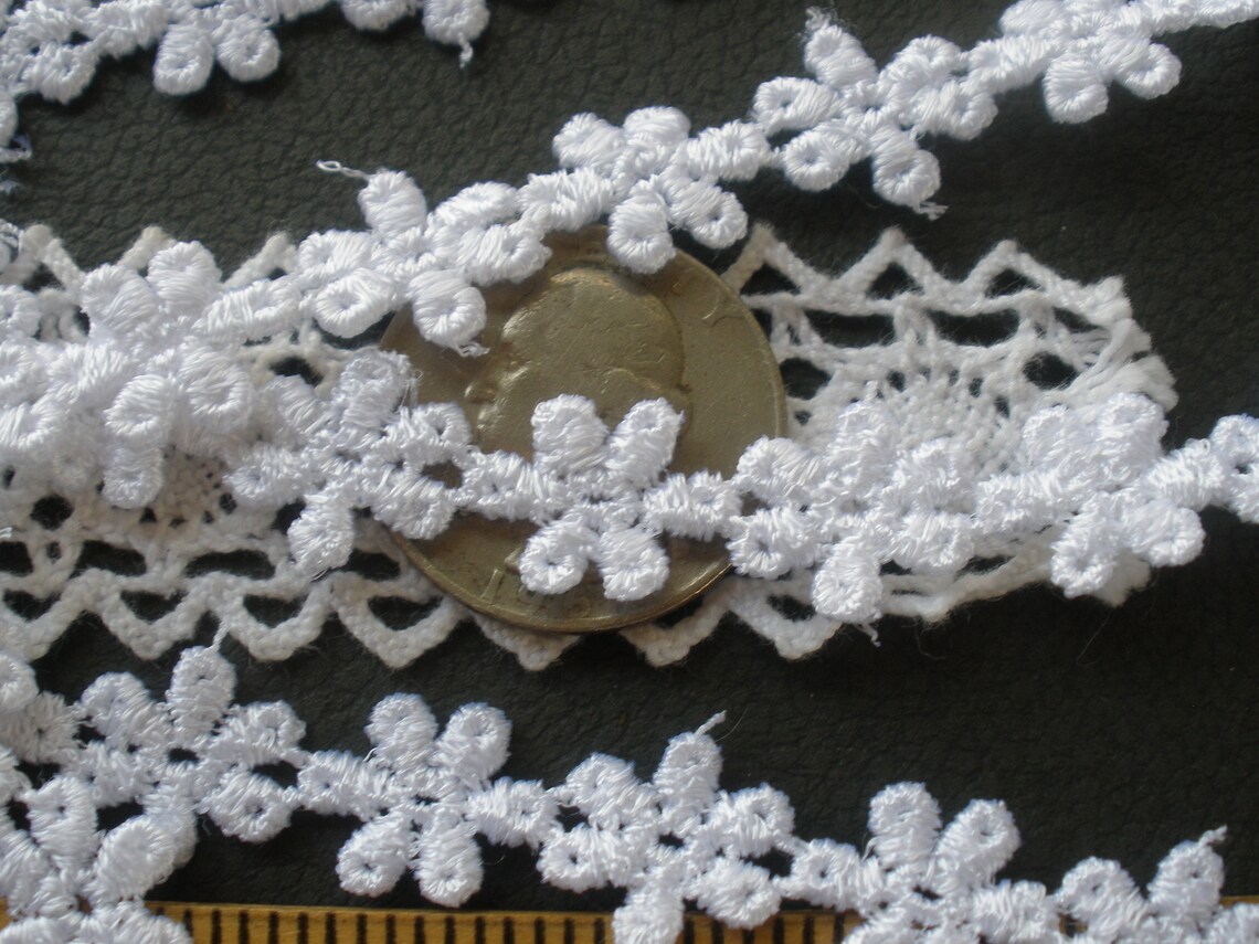 White Tiny Tatted look Flowers applique Lace Trim 1/2 | Etsy