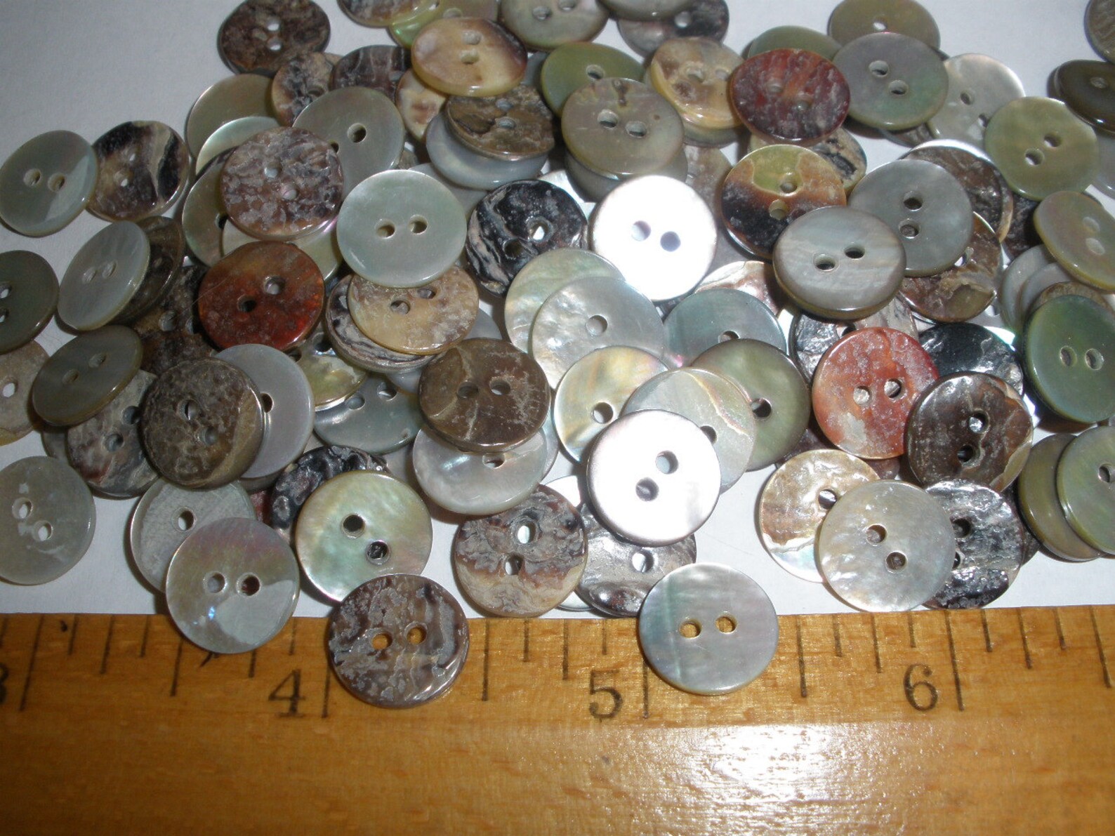 Bulk MOP Shell Buttons 11MM 18L 7/16" Pearly White Agoya 2 Hole Sew on ...