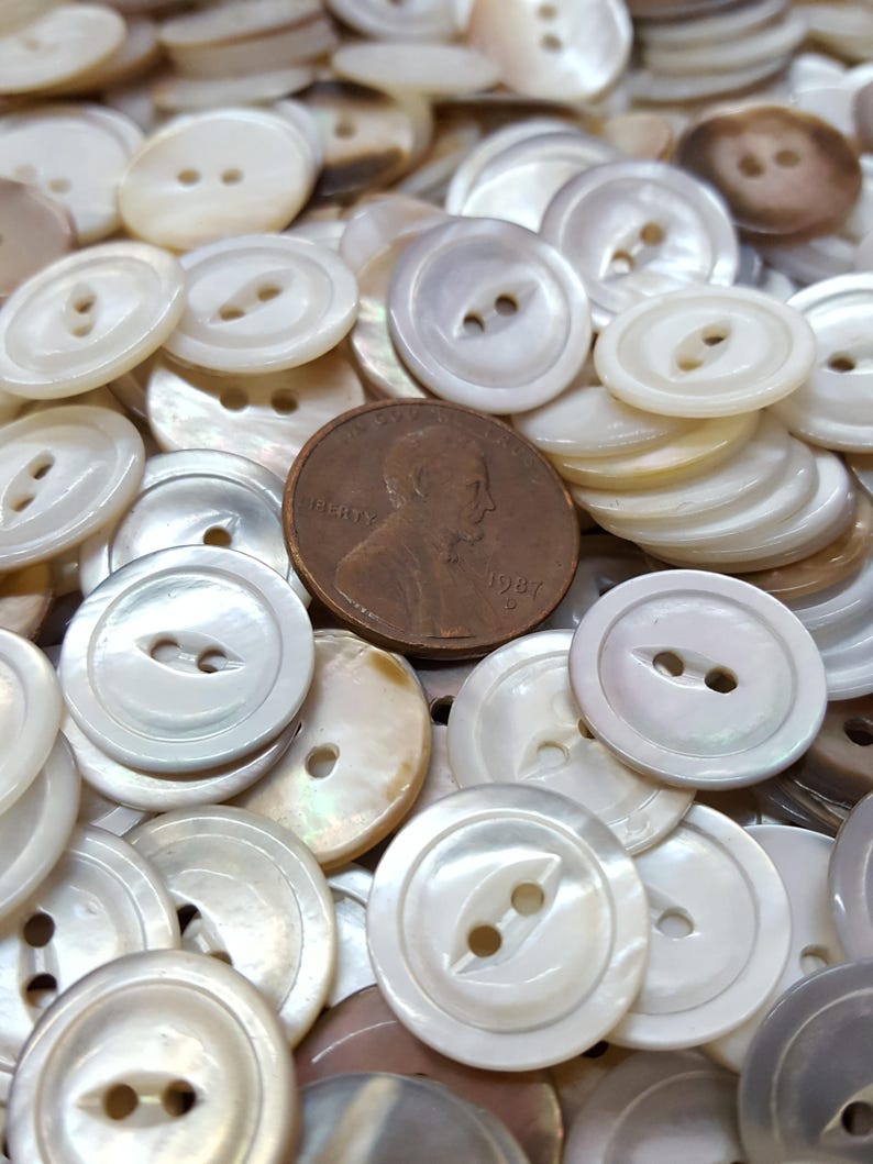 Vintage Pearly White Carved Real River Shell Buttons Fisheye MOP Shirt ...