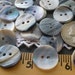17MM Blue Mussel Shell Buttons 28L 11/16" MOP Pearl 2 Hole Sew on 13 ...
