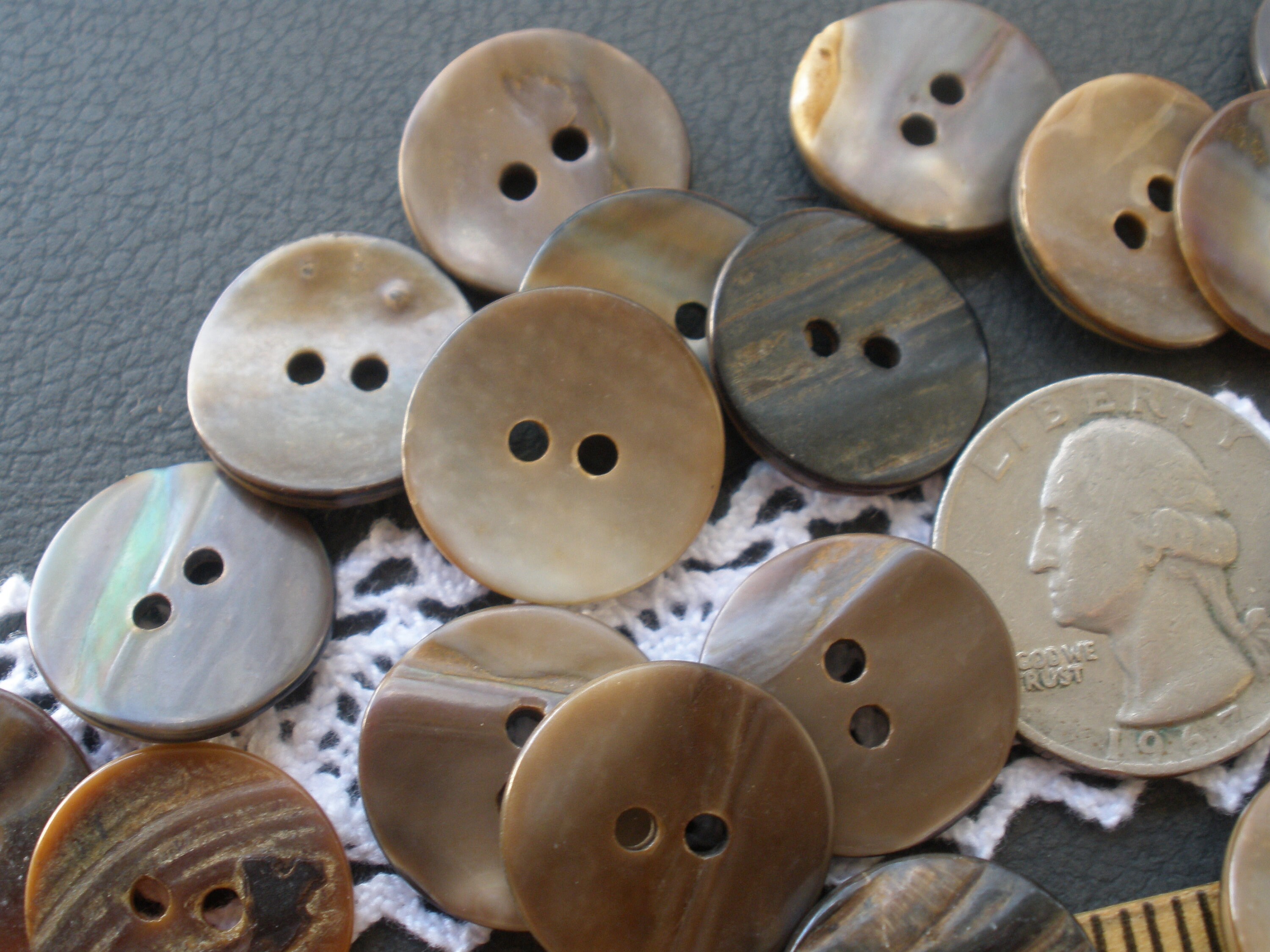 Brown Mussel Shell MOP Buttons 11/16 Curved Iridescent - Etsy