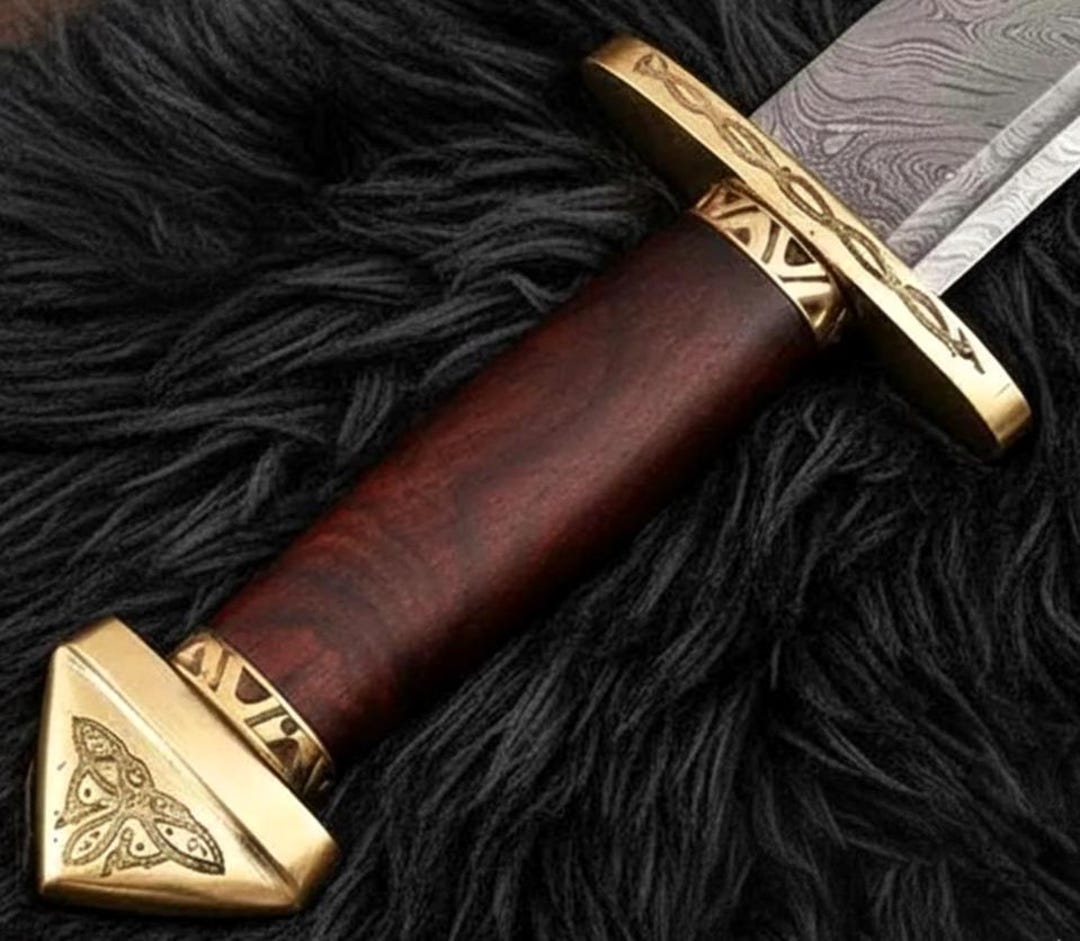 Blood Fang Fantasy Sword Replica – Handmade Decorative Collectible ...