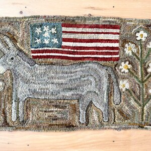 Primitive American Folk Art ~ Wool Hooked Rug - American Flag - Daisy ...