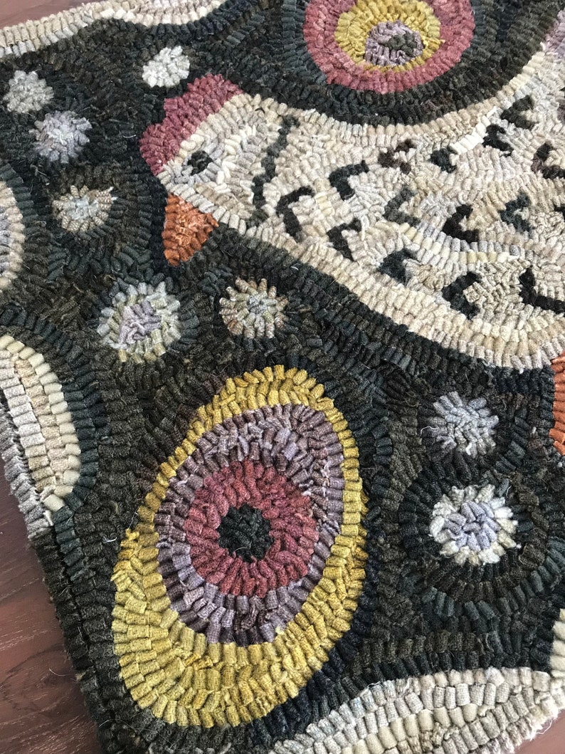 Farmhouse Style Primitive Folk Art Chicken Wool Hooked Rug - Early ...