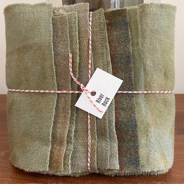 River Rock Rug - Etsy