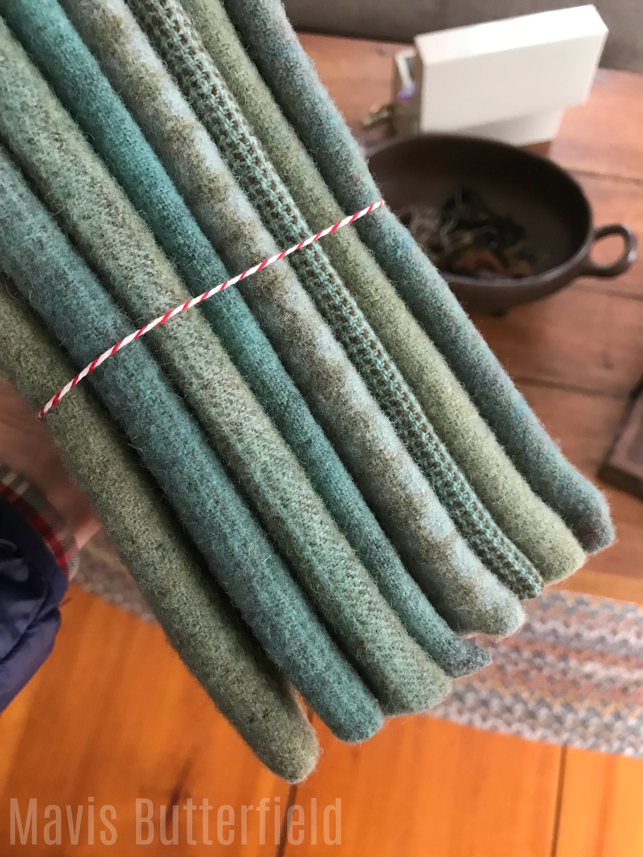 Hand Dyed Wool Fabric, 8 Robin's Egg Blue Fat 1/8 Eighth for Primitive ...