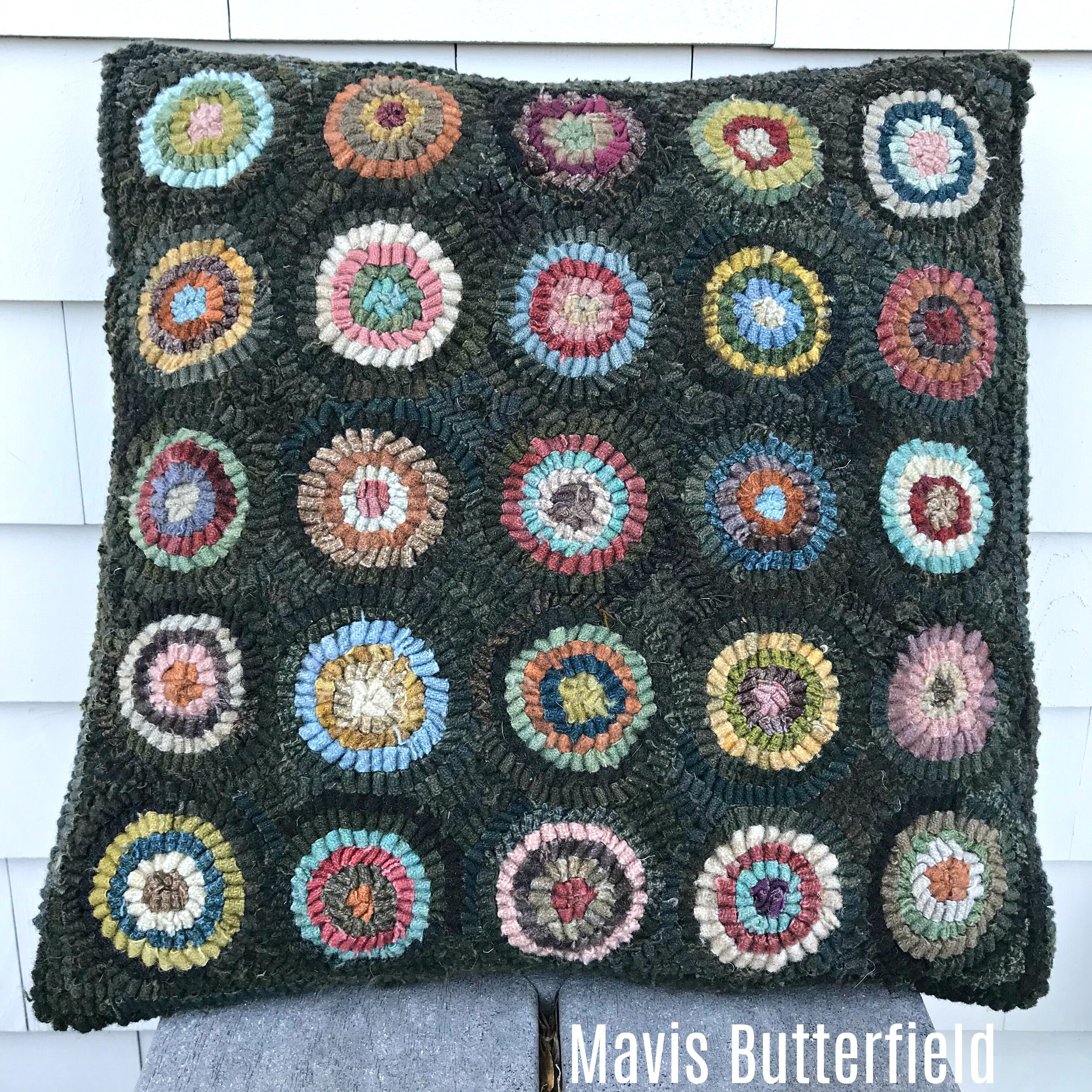 Primitive Folk Art Wool Hooked Penny Rug PILLOW Sampler Early Style Primitive Folk Art Wool Hooked Penny Rug PILLOW Sampler Early Style