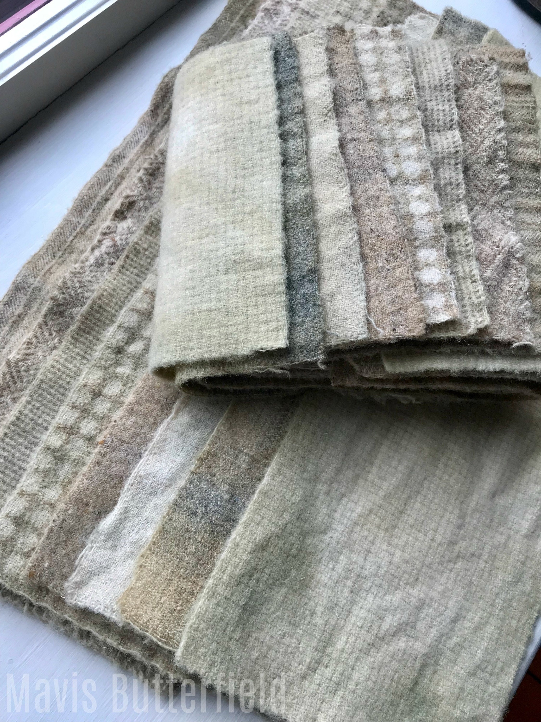 Hand Dyed Wool Fabric, 8 Clam Shell Fat 1/16 Sixteenth for Primitive ...