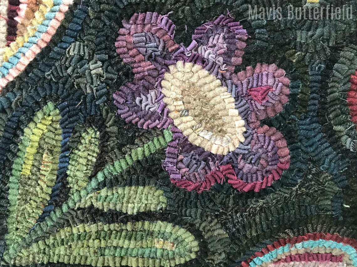 Rug Hooking Pattern ~ Happy Happy Flowers ~ on Linen - Etsy