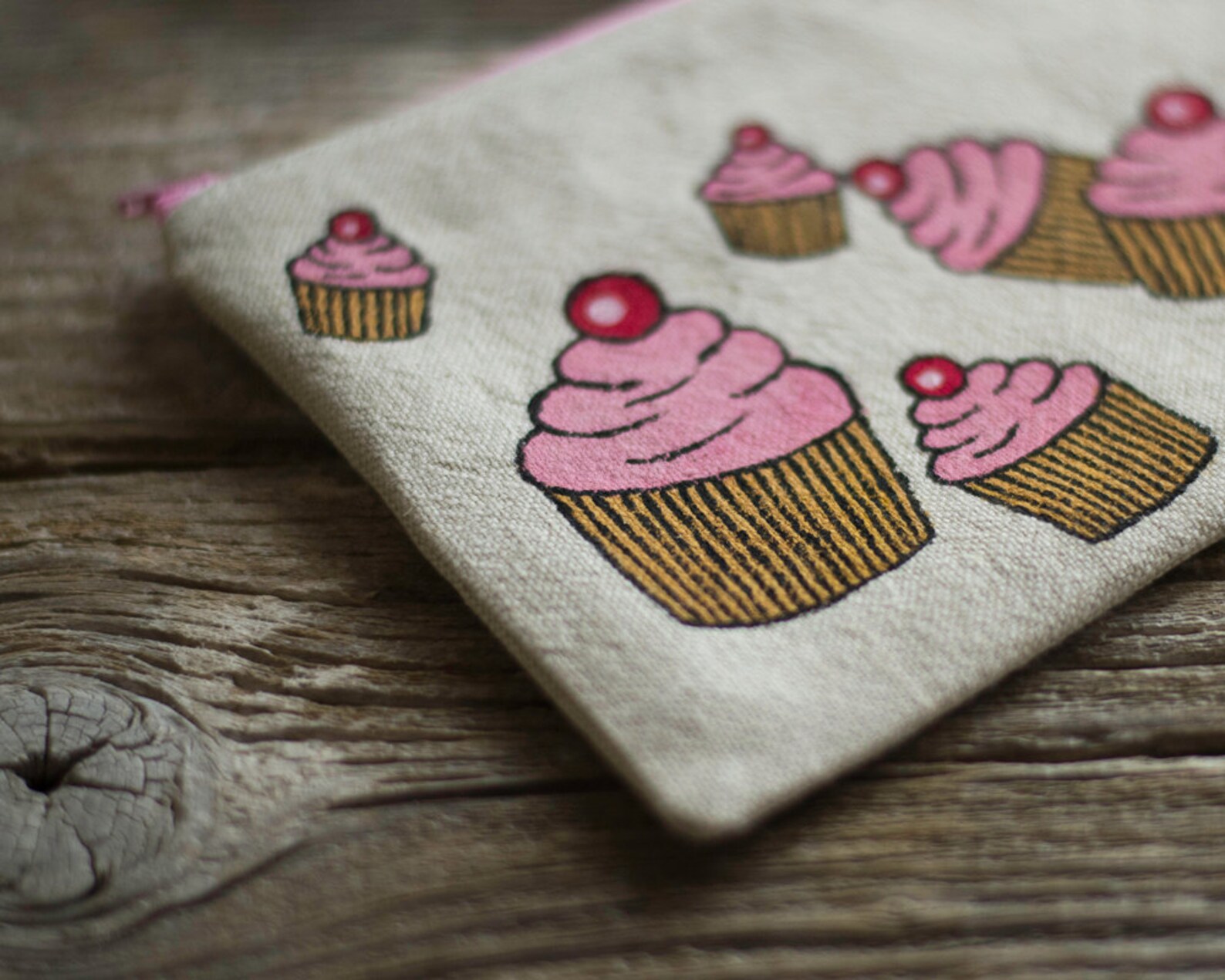 Hand Painted Cupcakes Zipper Pouch Natural Linen and Cotton - Etsy