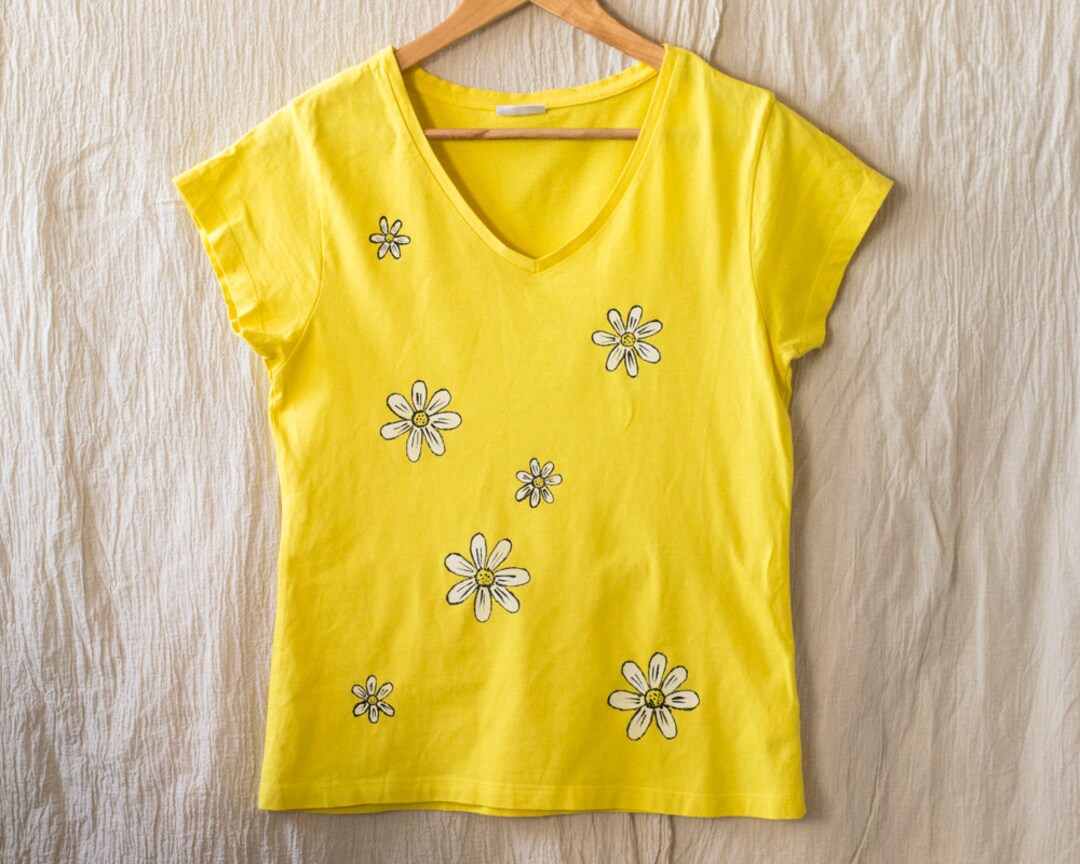 Hand Painted Daisy T Shirt in Yellow Color, Size M Floral Apparel ...